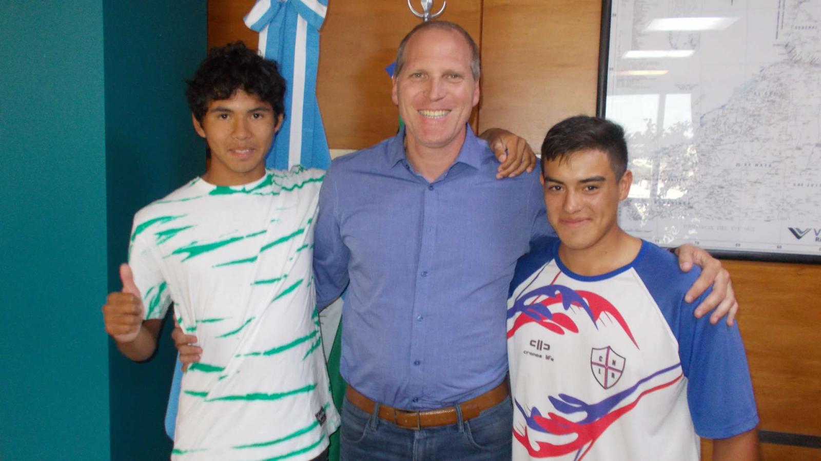 Palmieri recibió a los palistas Julián Payalef y Matías Jaramillo ...